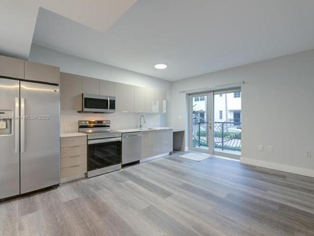 435 21st #111 Miami Beach, FL 33139