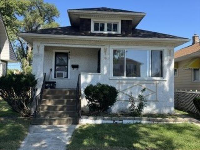 435 22nd Ave, Bellwood, IL 60104