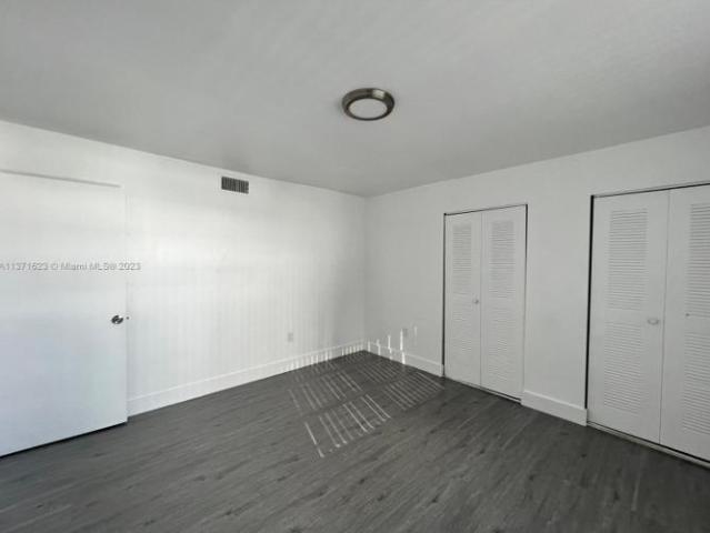 435 23rd St NE #406, Miami, FL 33137