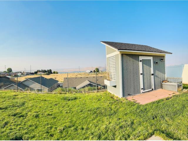 435 cardinal pl