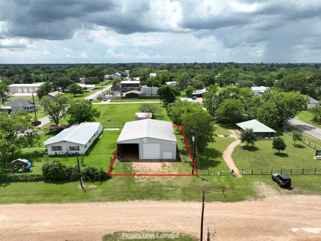 435 Cedar St, New Ulm, TX 78950