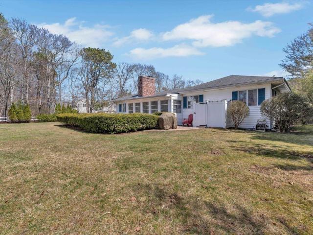 435 Acapesket Road