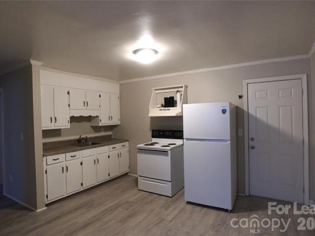 435 Arlington Circle NW # D
