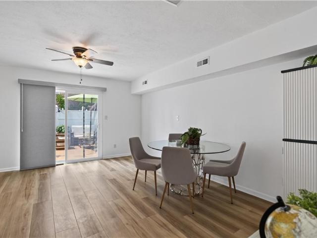 435 Barberton DR
