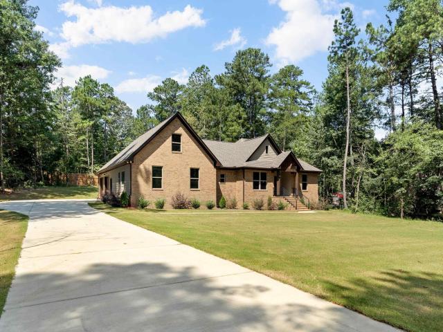 435 Eagle Pointe Drive