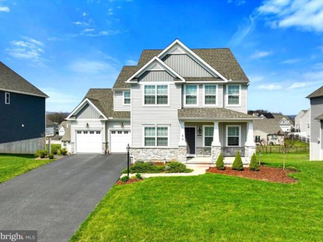 435 Hollyhock Dr, Manchester, PA 17345