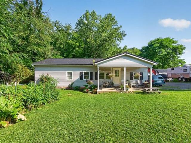 435 Lots Gap Rd, Max Meadows, VA 24360