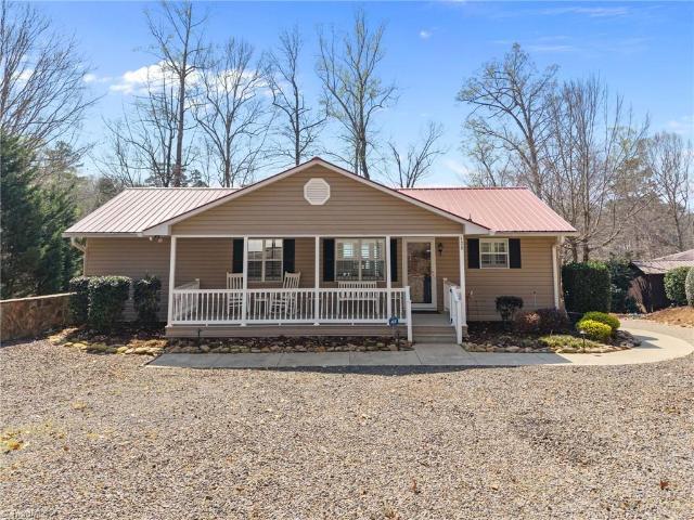 435 Lake Drive 10