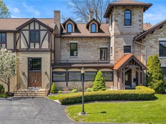 435 N 2nd St, Lewiston, NY 14092