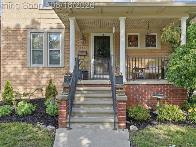 435 N Melborn Street