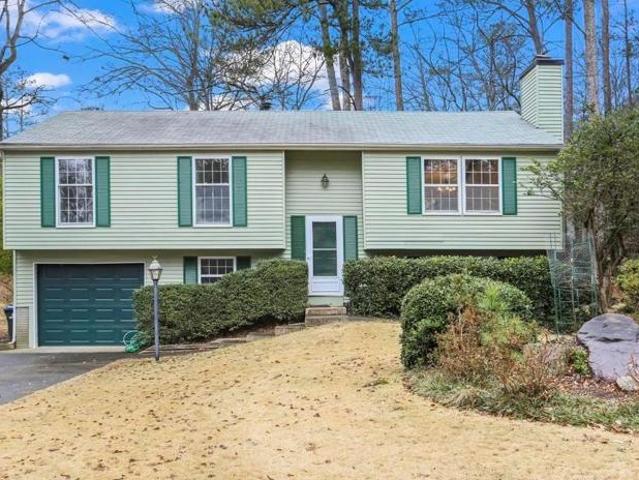 435 N Pond Trail, Roswell, GA 30076