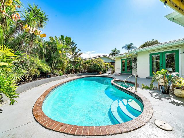 435 NE 35th St, Boca Raton, FL 33431 | MLS #R11161