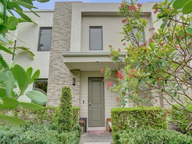 435 NW 17th St, Fort Lauderdale, FL 33311