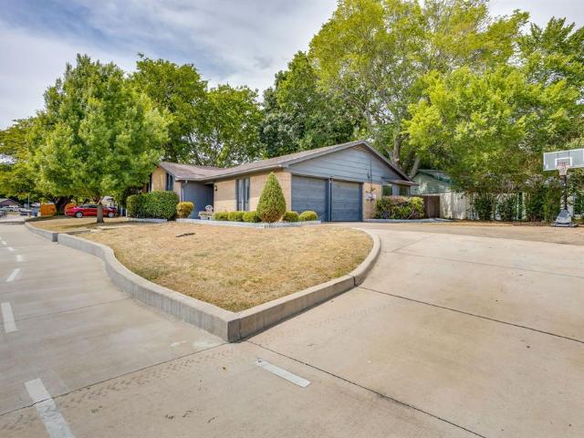 435 SE Gardens Boulevard
