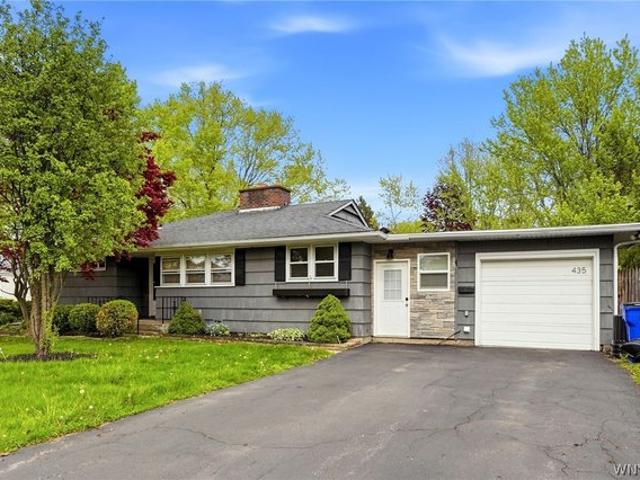 435 Park Club Ln, Buffalo, NY 14221