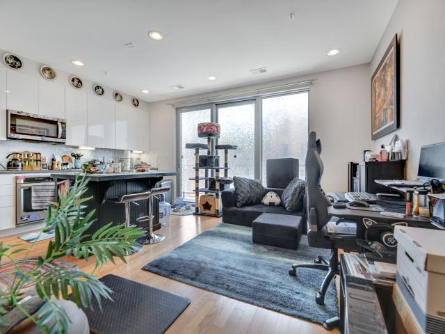 435 R St NW, 1 bed, 1 full bath