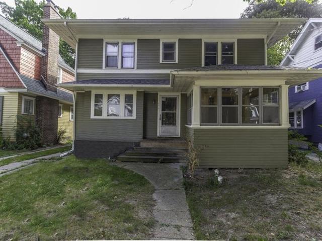 435 Regent St, Lansing, MI 48912