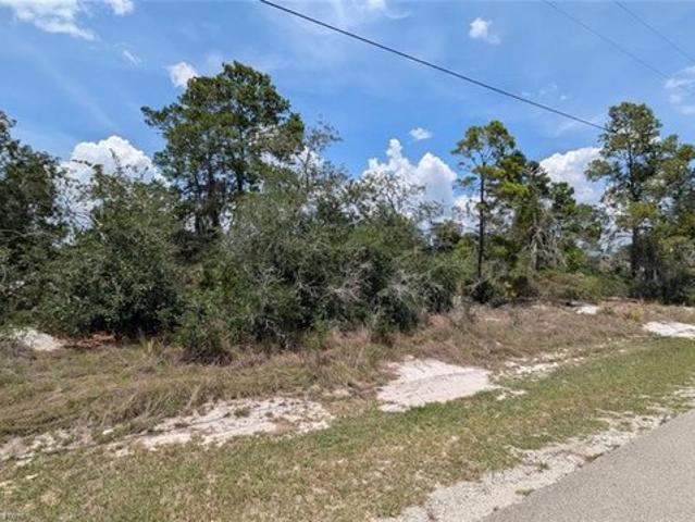 435 W Waterway Ave NW, Lake Placid, FL 33852