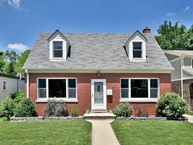 435 W Alexander Blvd, Elmhurst, IL 60126