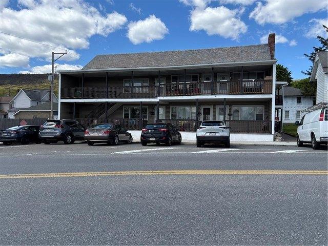 435 W Main St, Pen Argyl, PA 18072