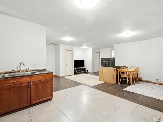 435 Wall Street
