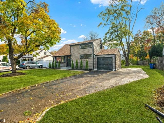 435 Warfield Rd