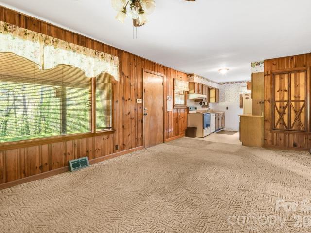 435 Upper Glady Fork Rd, Candler, NC 28715 | MLS #4377