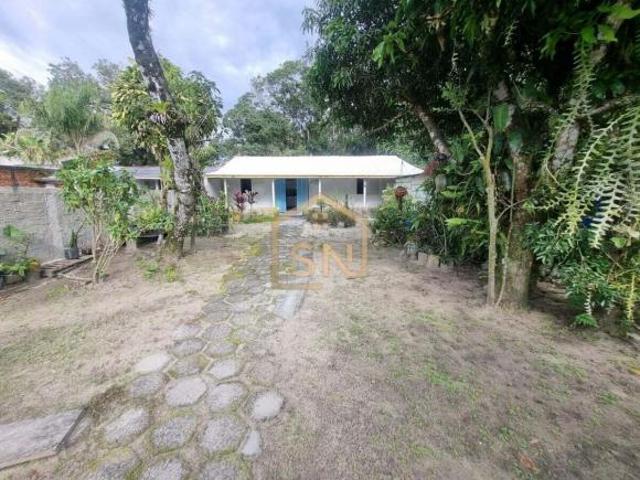 435C Casa com amplo terreno à venda no Balneário Itatiaia