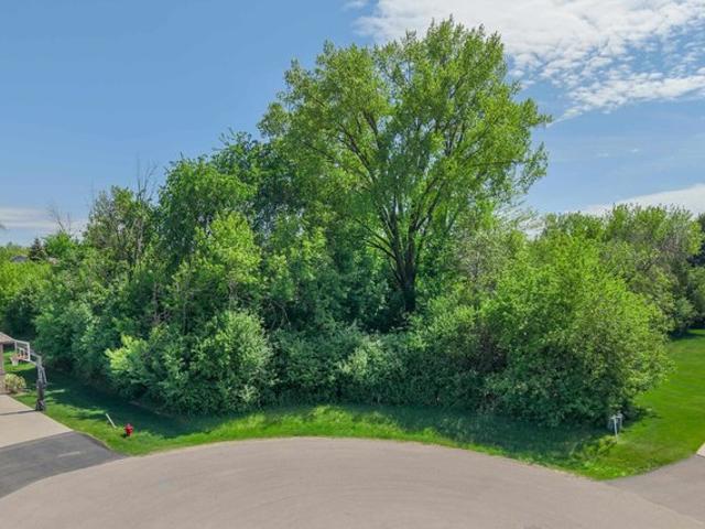 4366 Stonegate Ct Unit 111, Oshkosh, WI 54904