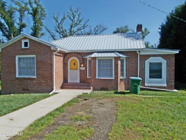 4366 South St, Marianna, FL 32448