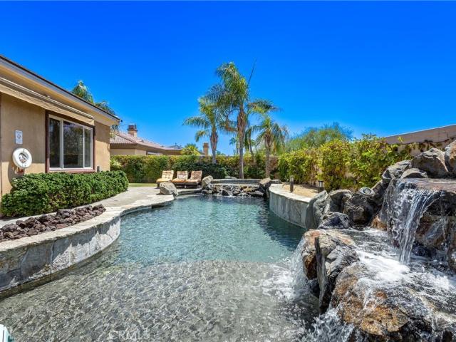 43673 Spiaggia Place