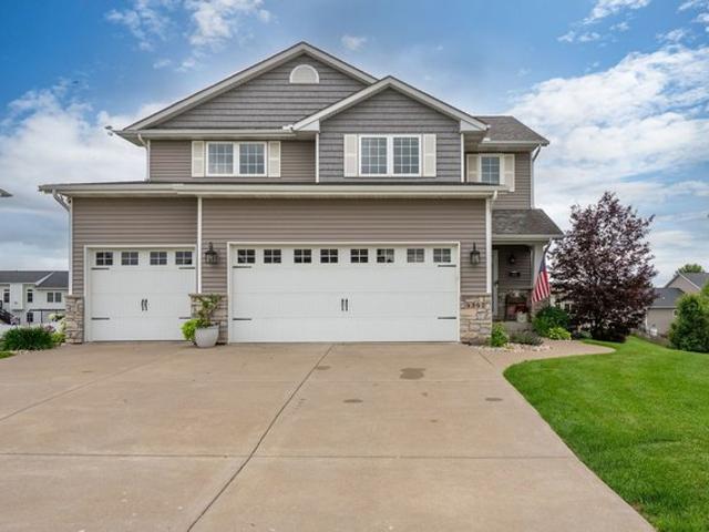 4367 55th Ave, Bettendorf, IA 52722