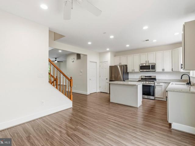 43686 Phelps Ter, Ashburn, VA 20147 | MLS #VALO2132