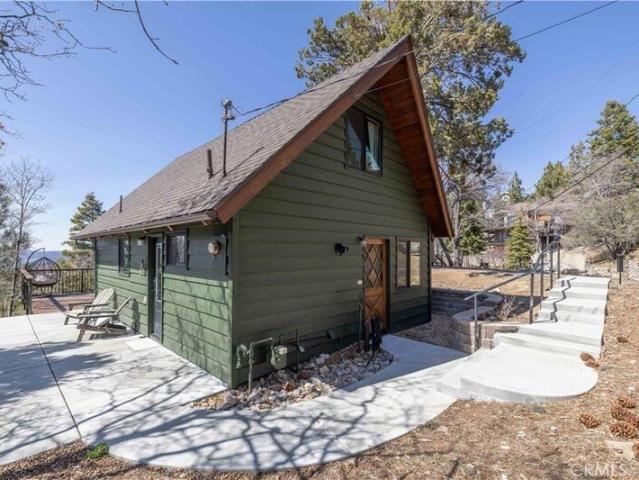 43689 Colusa Drive, Big Bear Lake, CA 92315