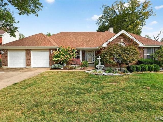 4368 Keevenshore Dr, Florissant, MO 63034