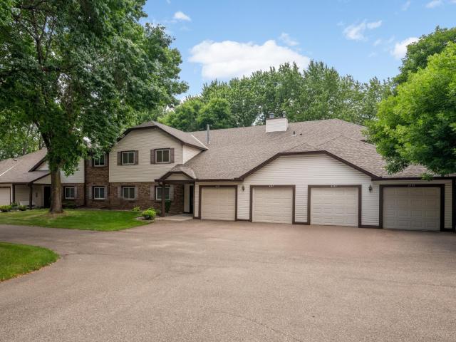 4361 Buckingham Court # 1207