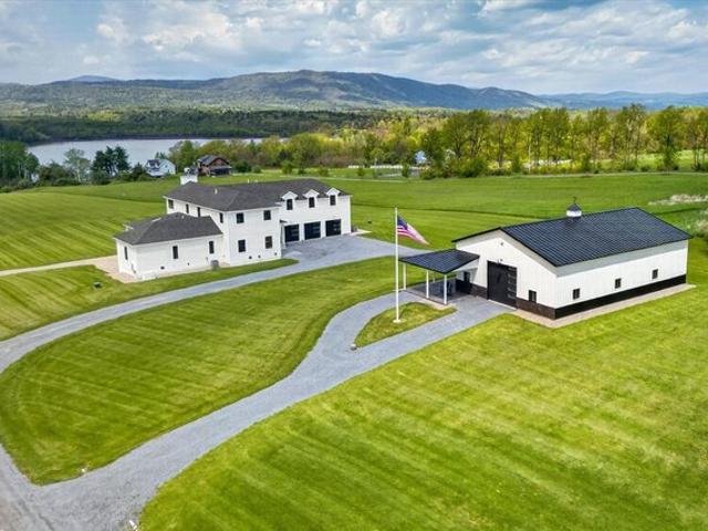 4362 Lake St, Bridport, VT 05734