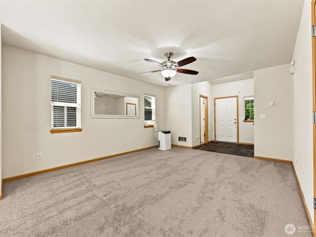 4363 Roxanna Loop SE