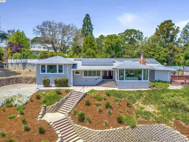 4363 Short Hill Rd, Oakland, CA 94605