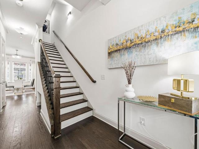 436 Cranleigh Ridge SE