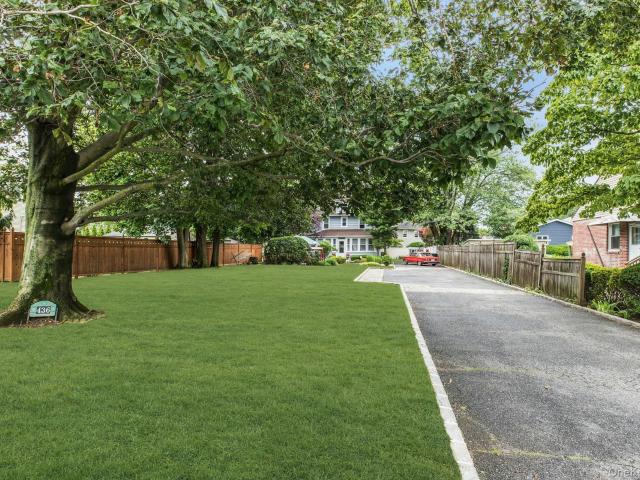436 Bedell Terrace