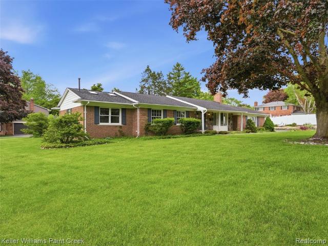436 Broadleaf Drive