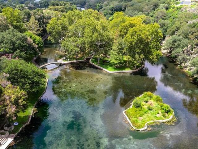 436 Lakeview Blvd, New Braunfels, TX 78130