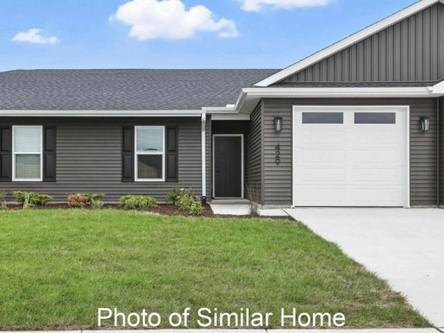 436 N 2nd Ave, Eldridge, IA 52748