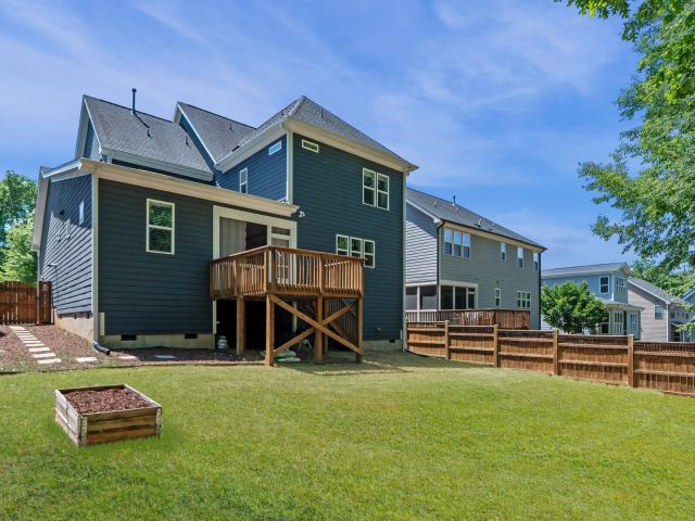 436 Skybluff Circle