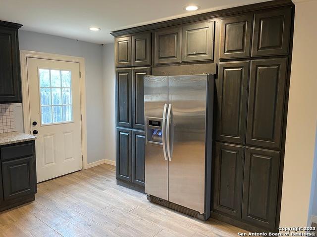 436 River Springs Dr