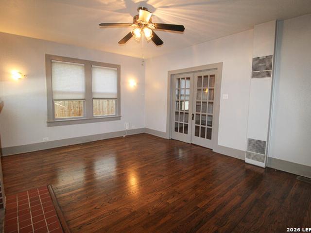 436 W Rosewood