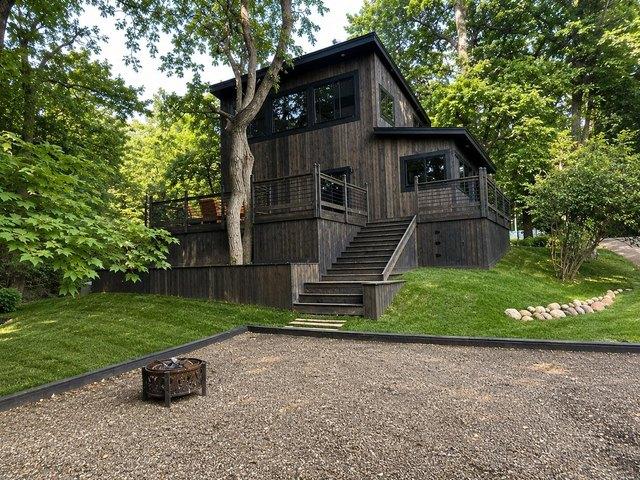 436 Walworth Ave, Fontana, WI 53125