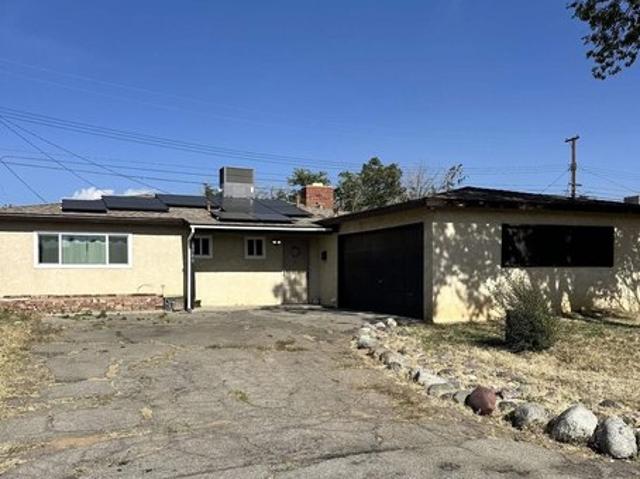 43740 Heaton Ave, Lancaster, CA 93534