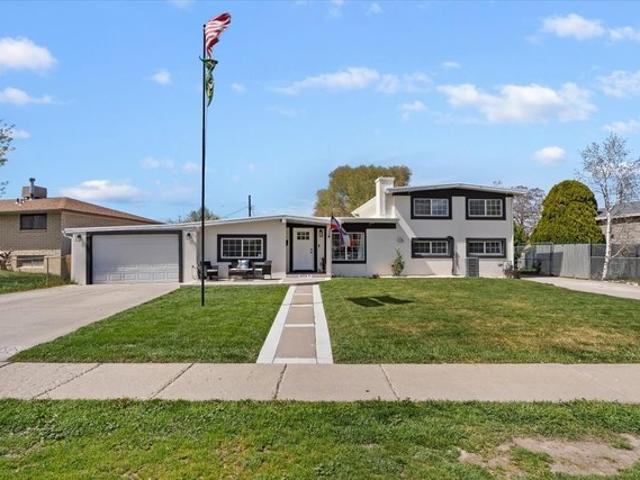 4374 S Fernwood Dr, Taylorsville, UT 84123
